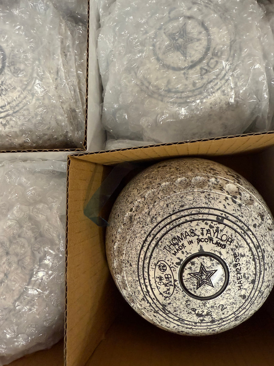 Taylor Ace Lawn Bowls Size 2 Pro Grip – David Gourlay Bowls